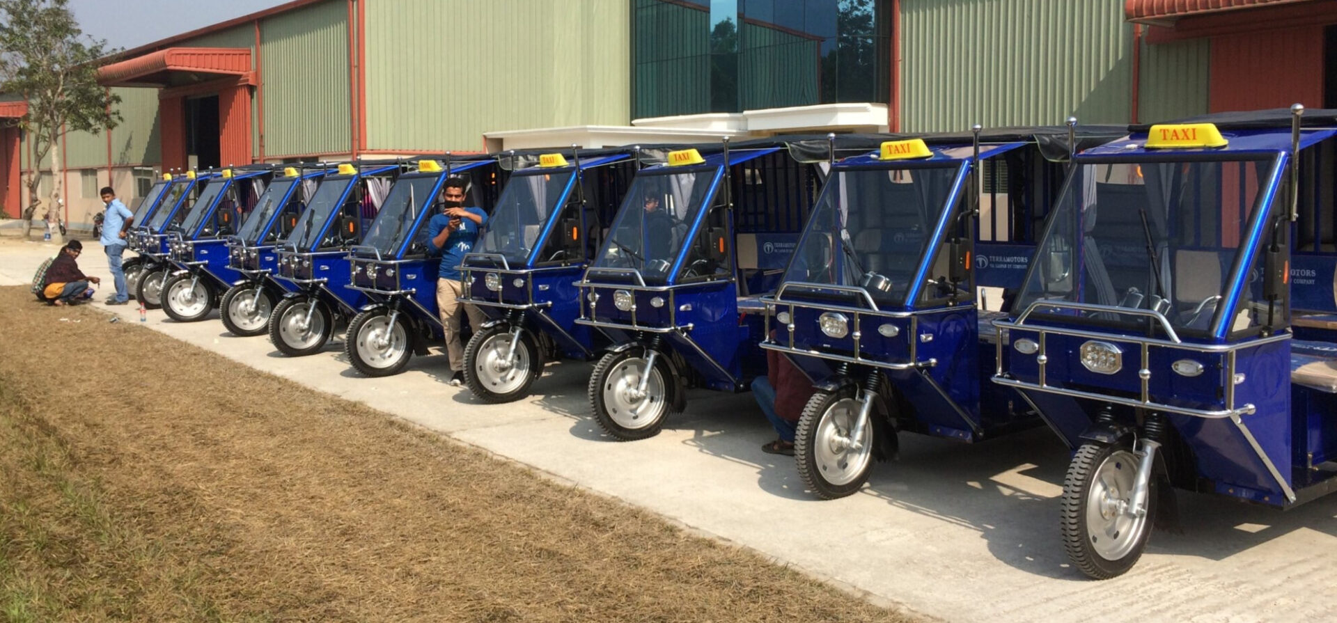 三輪車両のEV化で脱炭素を目指す【バングラデシュ】｜JICA MAGAZINE | 広報誌 JICAマガジン