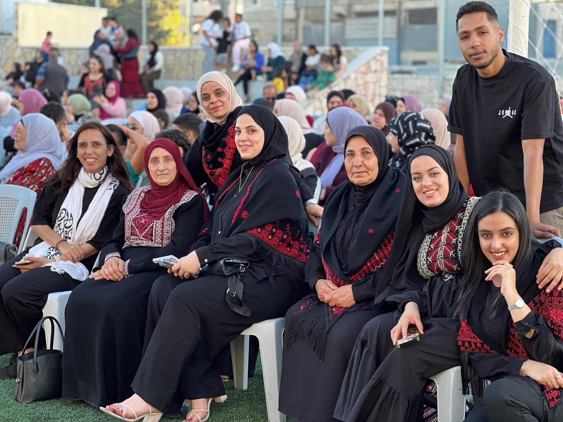 Women taking the initiative in refugee camps｜JICA Magazine